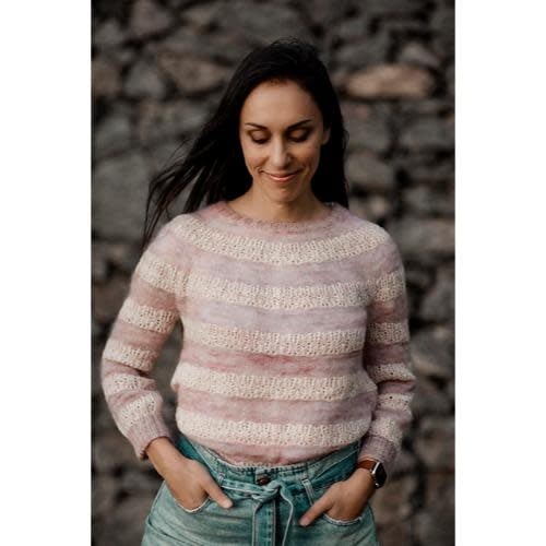 Susurrus by Joji Ravelry Pattern – Sue2Knits and Yarn